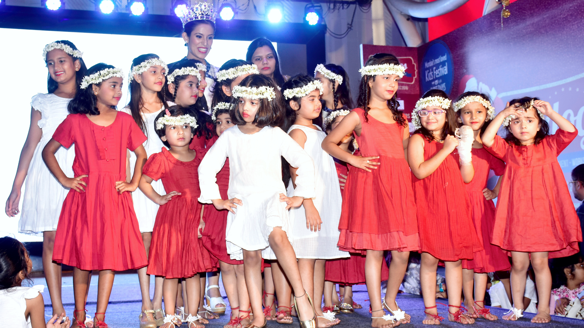 JUNIOR’S FASHION WEEK- A SNAPSHOT OF THE GRANDSTAND - JustShowBiz