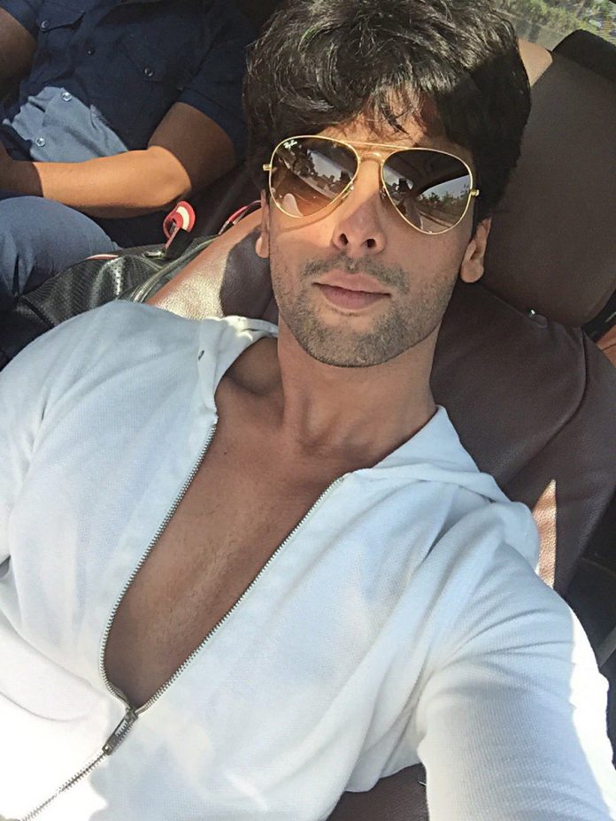 Kushal Tandon welcomes Monday with an attitue - JustShowBiz