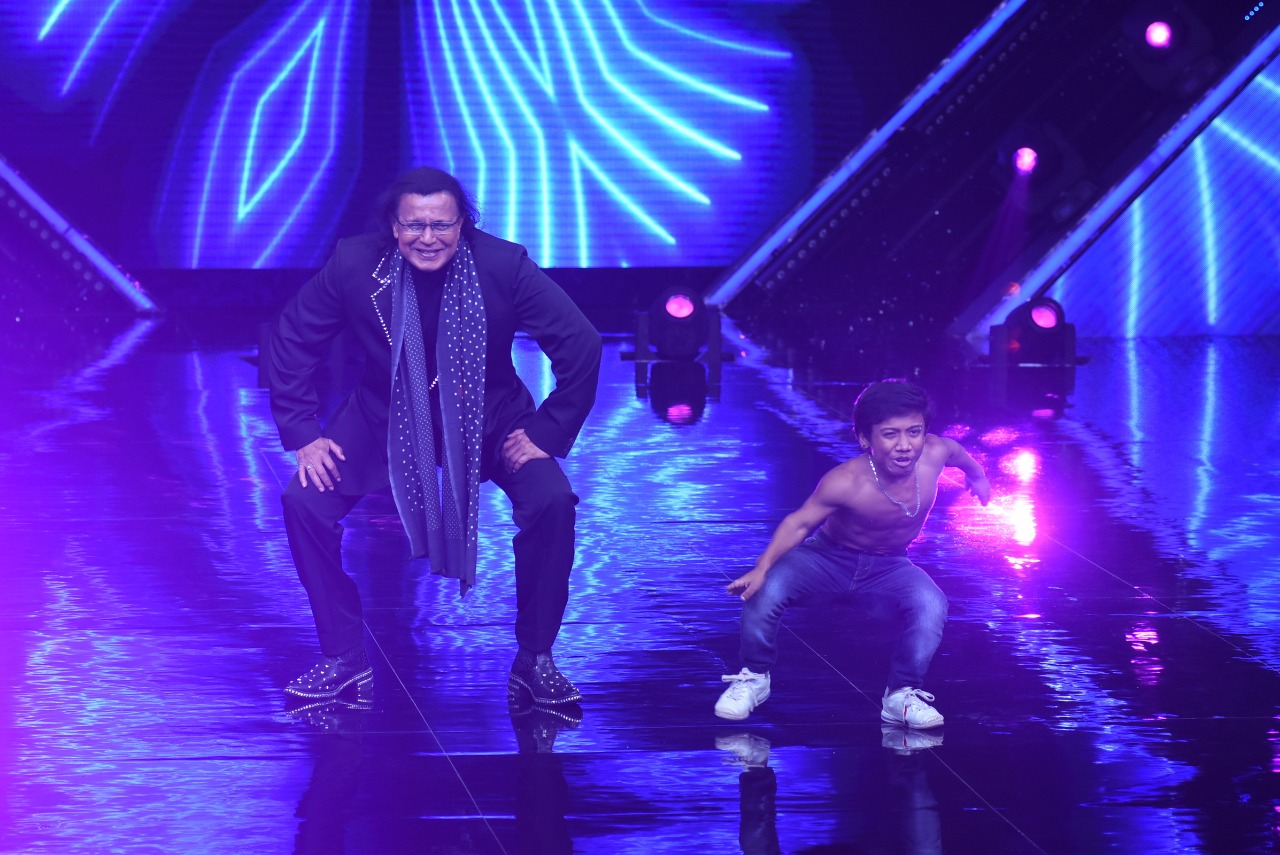 “YOU ARE THE TALLEST AMONGST US ALL TODAY, MONARK,” SAYS MITHUN DA ON ...