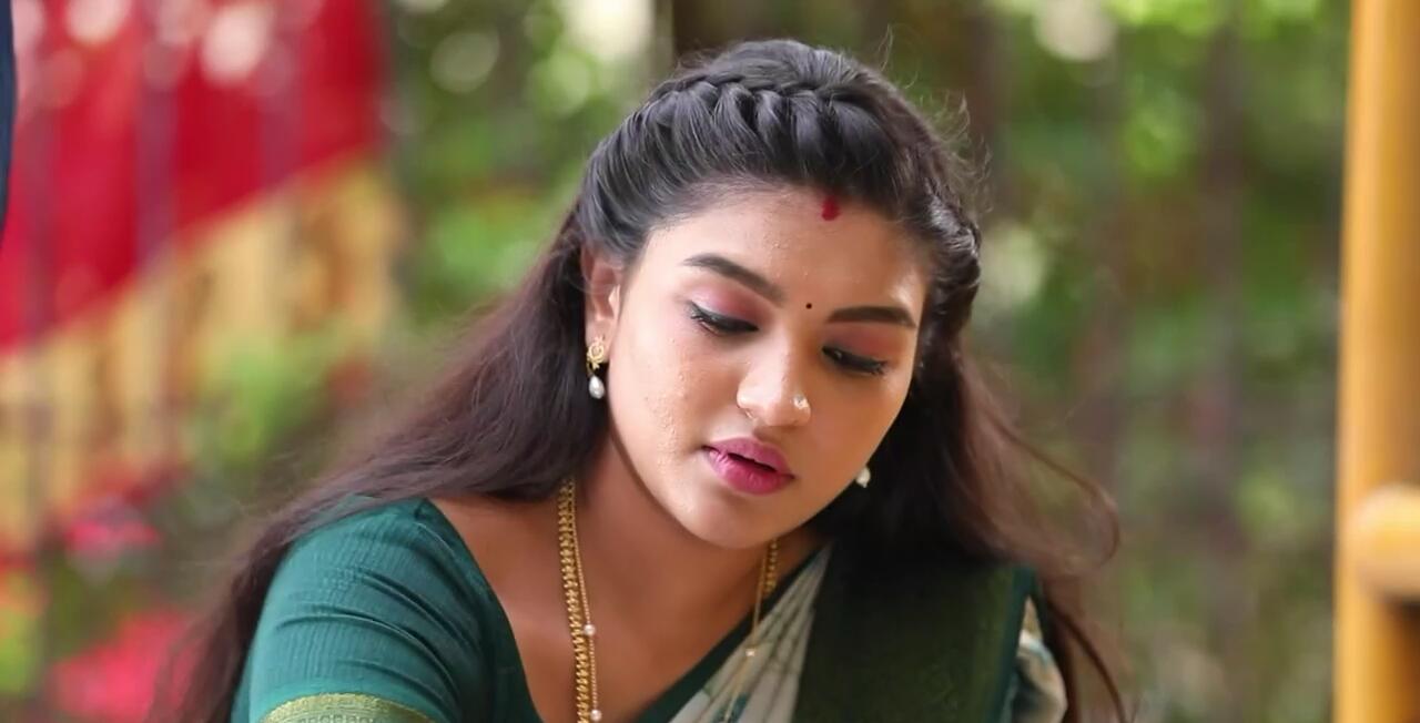 Sembaruthi 9th April 2021 Written Update: Adhi beats Rathnam and saves ...