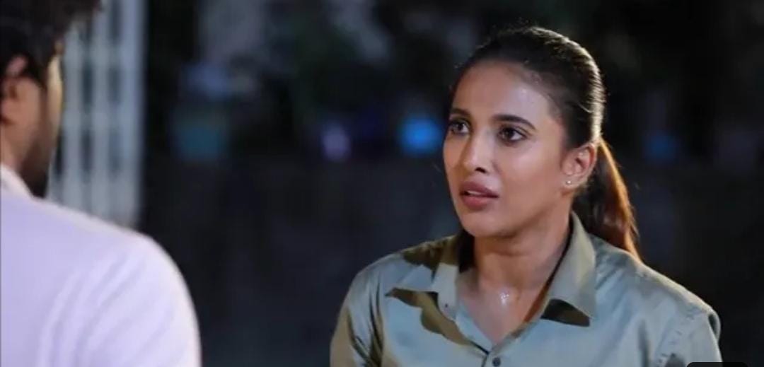 Raja Rani 2: Sandhya to fight with Adhi? - JustShowBiz